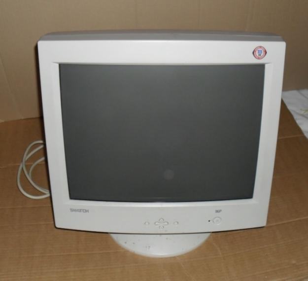 Monitor 19 CRT - SAMTRON ( SAMSUNG) COLOR VGA 20kn ISPRAVAN