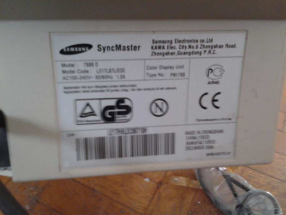 Prodajem Samsung SyncMaster 793s - CRT monitor
