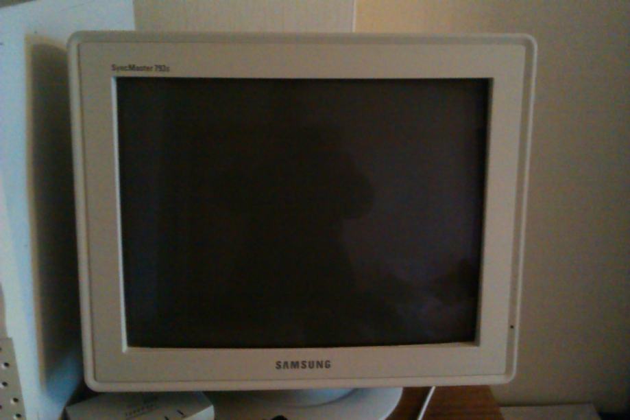 SAMSUNG MONITOR SyncMaster 793s 17