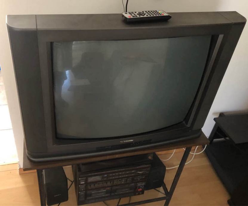 CRT televizor 72cm
