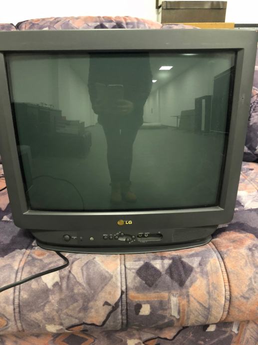 LG CRT televizor
