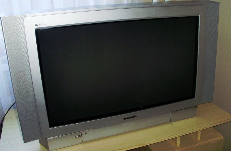 Panasonic Quintrix TX-32PS12P