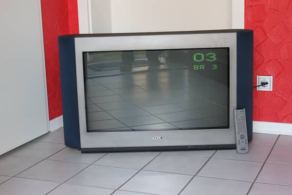 SONY KV32FC60, 82 cm, 16:9, Widescreen, 100 Hz, FD Trinitron