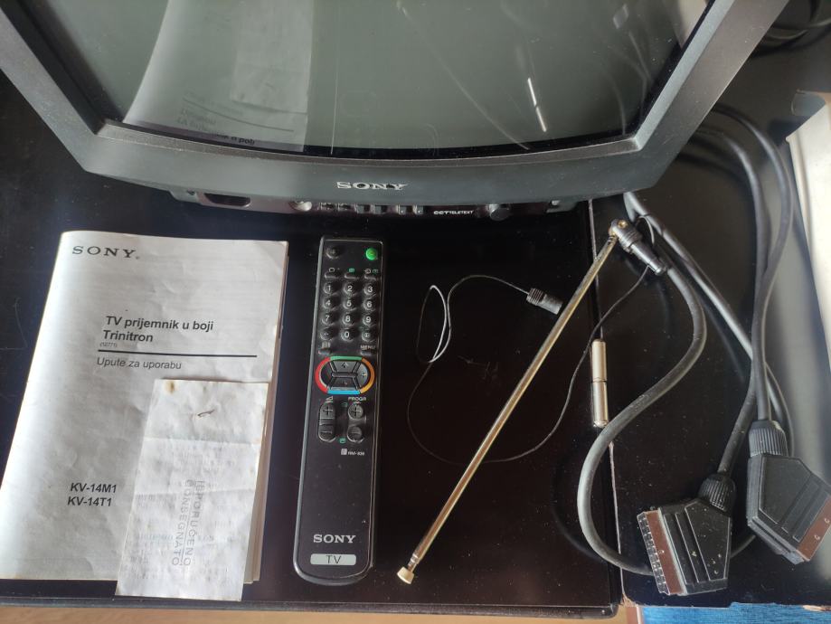 Sony Trinitron 14 (37 cm)