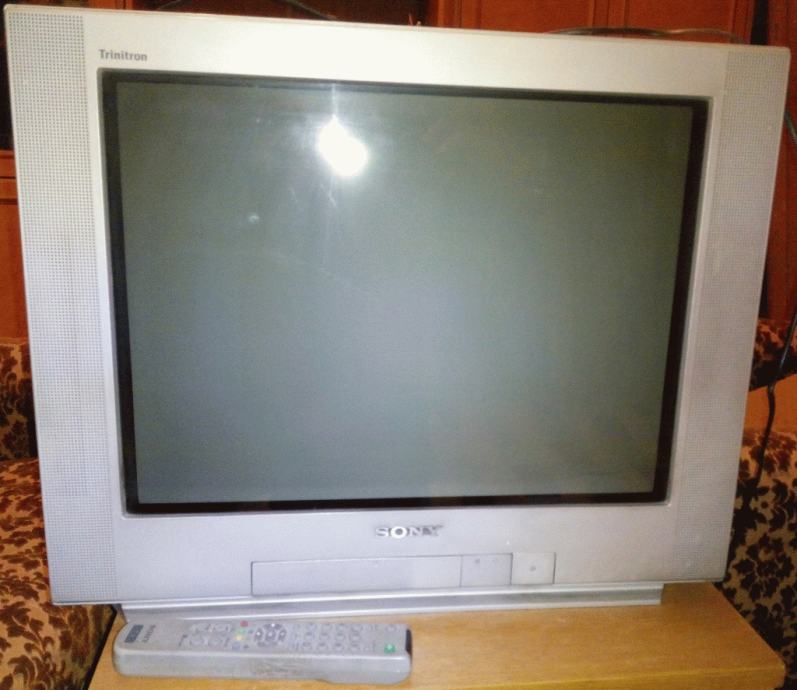 SONY Trinitron 55 cm flat screen