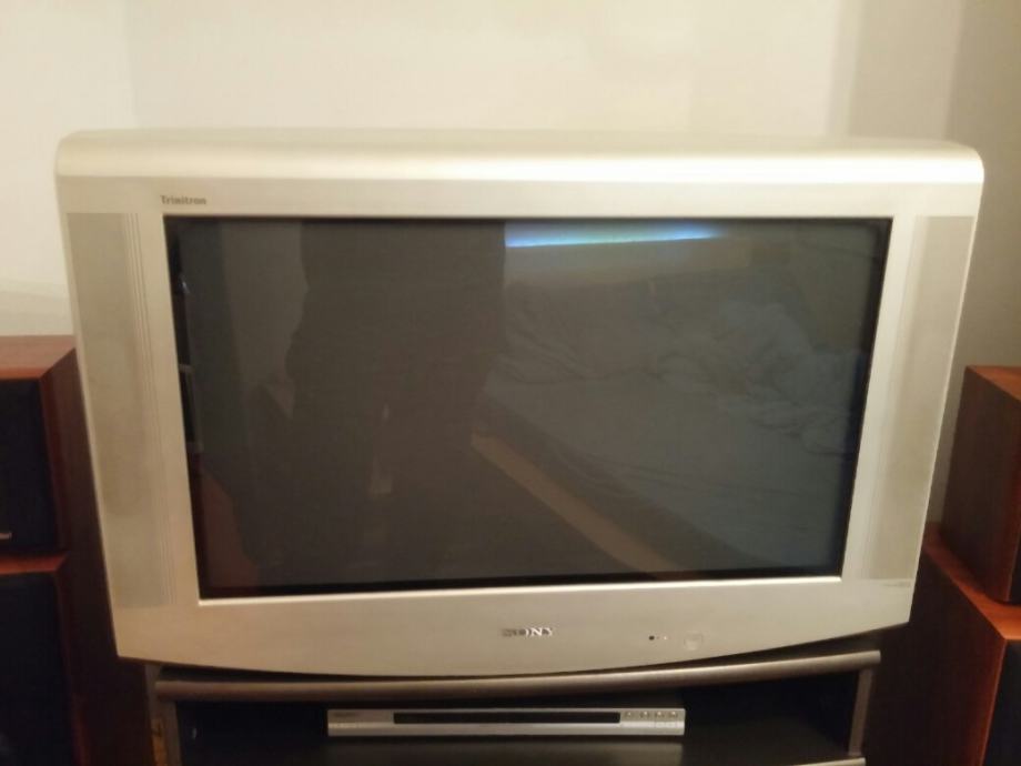 Sony tv 82 cm široki ekran