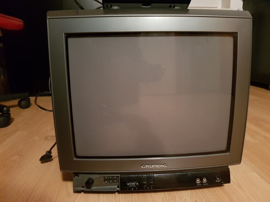 TV GRUNDIG-42CM+DVBT