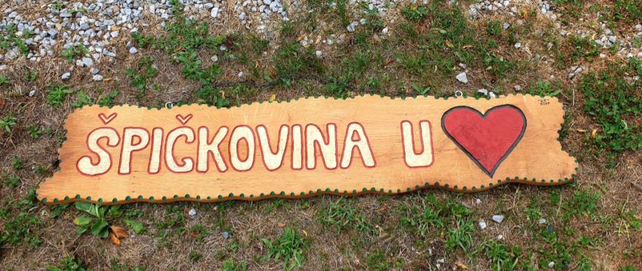 Natpis od drva ŠPIČKOVINA