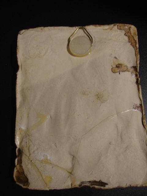 Sklopljene ruke - reljef