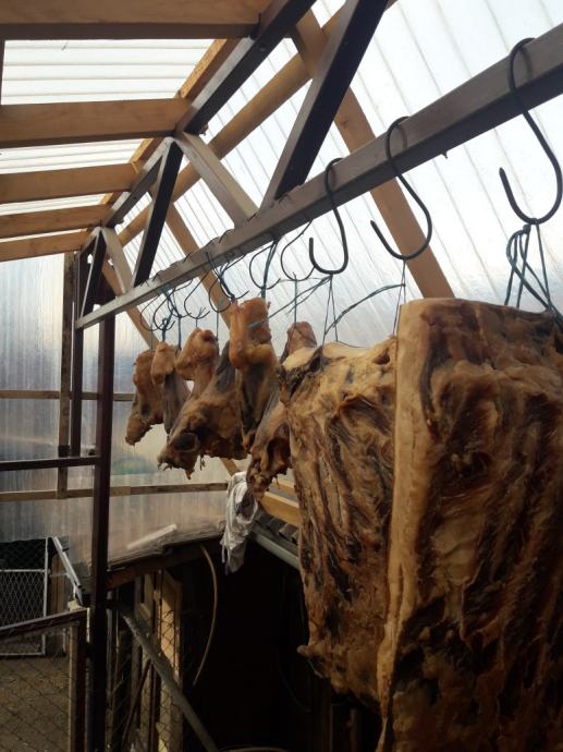 Švargl ,suha rebra i bunceki