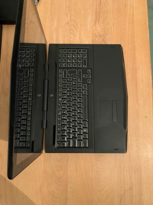 Alienware M17X R1