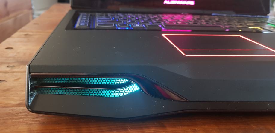 Dell Alienware M18x R2 18.4 inch