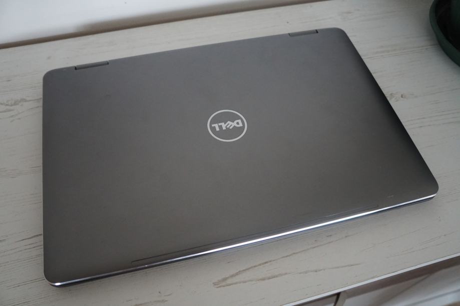 Dell Inspiron 7773 2in1 / i7-8550U / 256GB SSD / FHD IPS touchscreen
