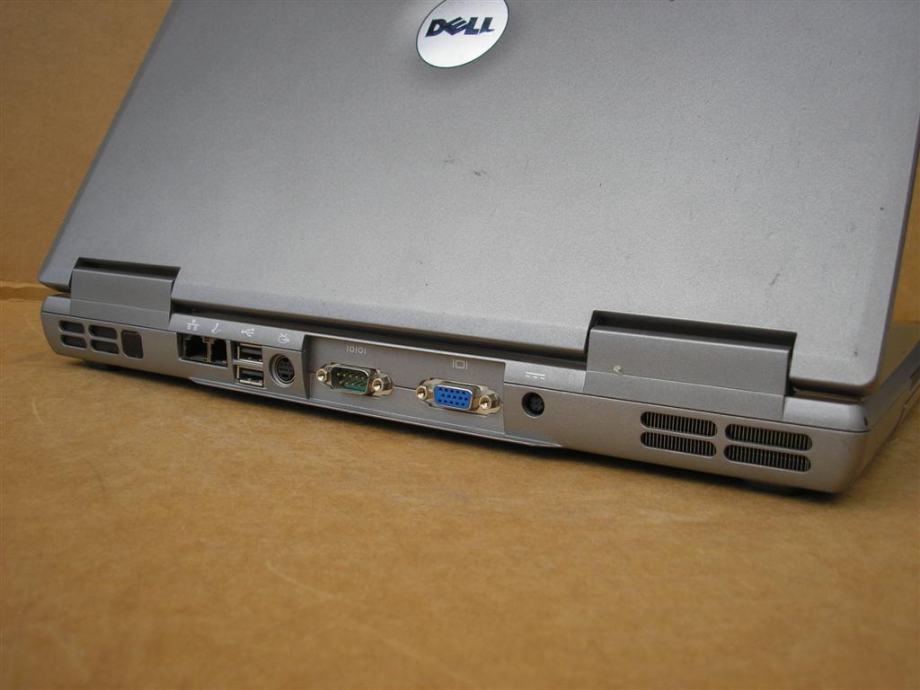 DELL Latitude D810 15.4 2GB 60GB Ati x300 128MB DVDRW LAN zvuk wifi