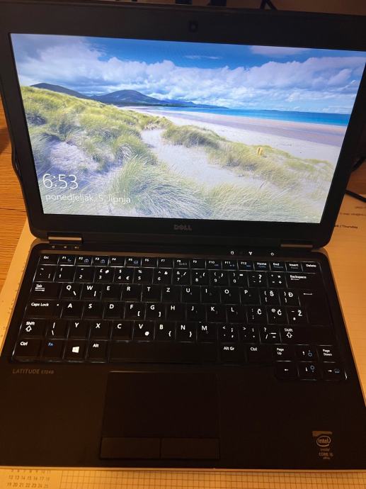 Dell Latitude E7240