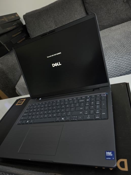 Dell Pro Max 16 RTX PRO 1000 Core 7 ultra