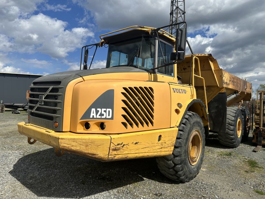 VOLVO A25D 2003g.