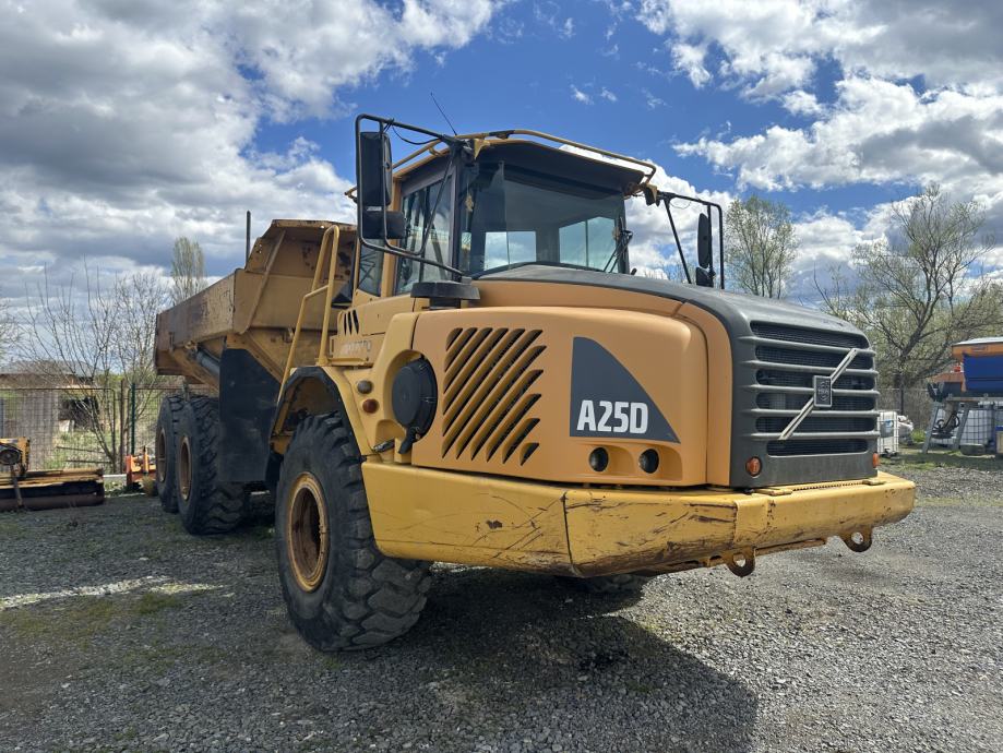 VOLVO A25D 2003g.