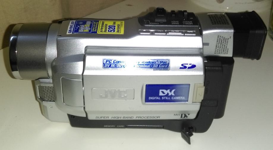 digitalna video kamera JVC GR-DVL 357E