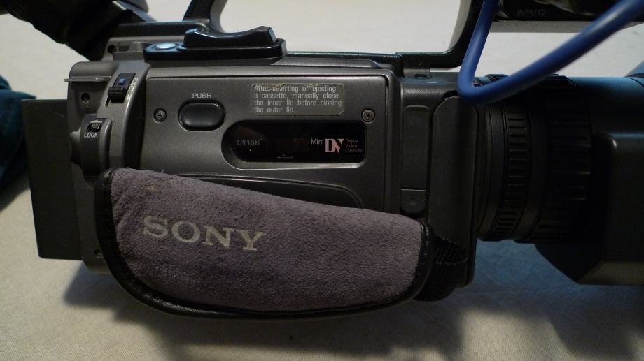 Digitalni Camcorder Sony DSR PD 170