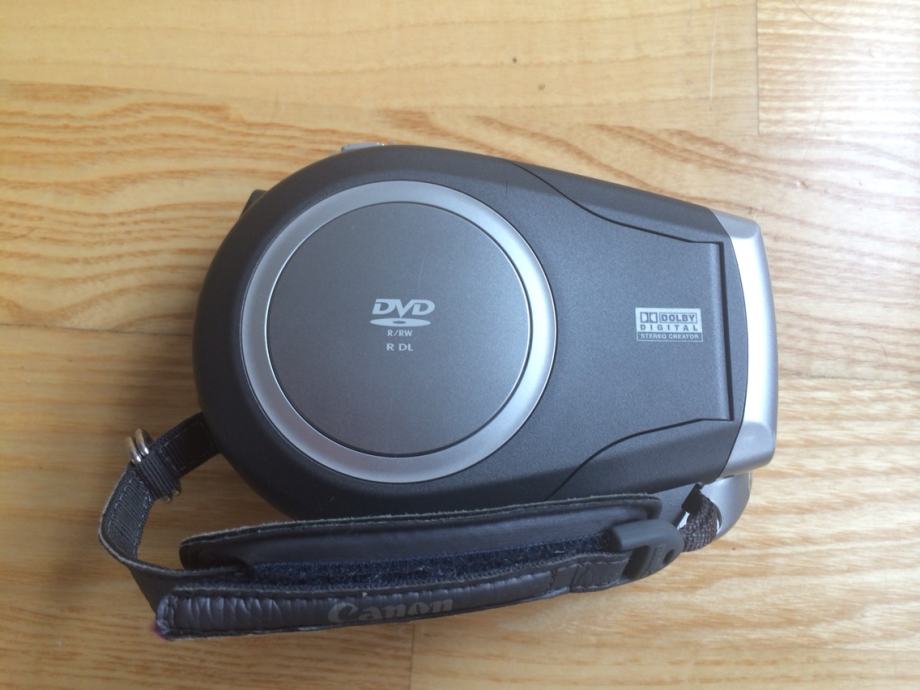 Digitalni DVD camcorder Canon DC22