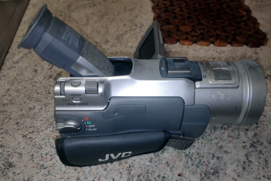 JVC MiniDV kamera kamkorder camcorder GR-DV700E