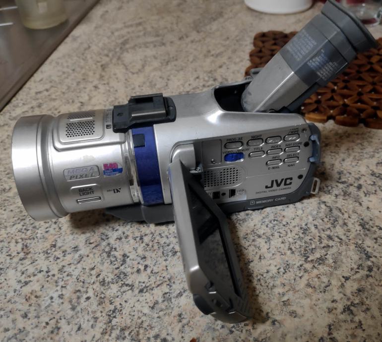 JVC MiniDV kamera kamkorder camcorder GR-DV700E