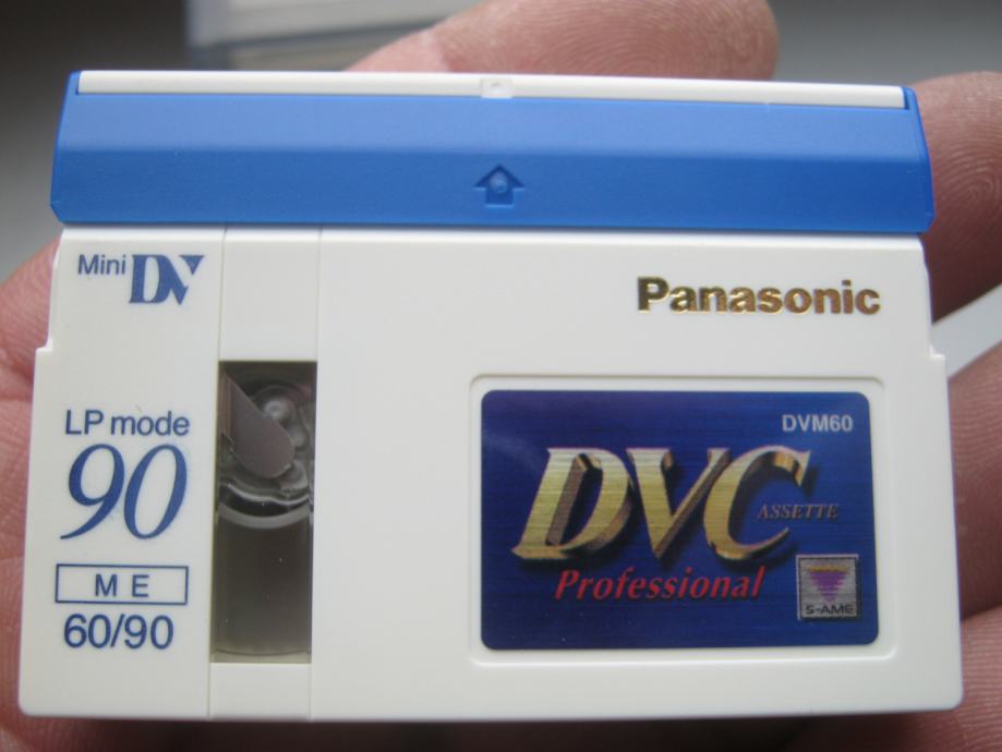 PANASONIC MINI DVCASETTE DVM60 ZA KAMERU (OSIJEK)