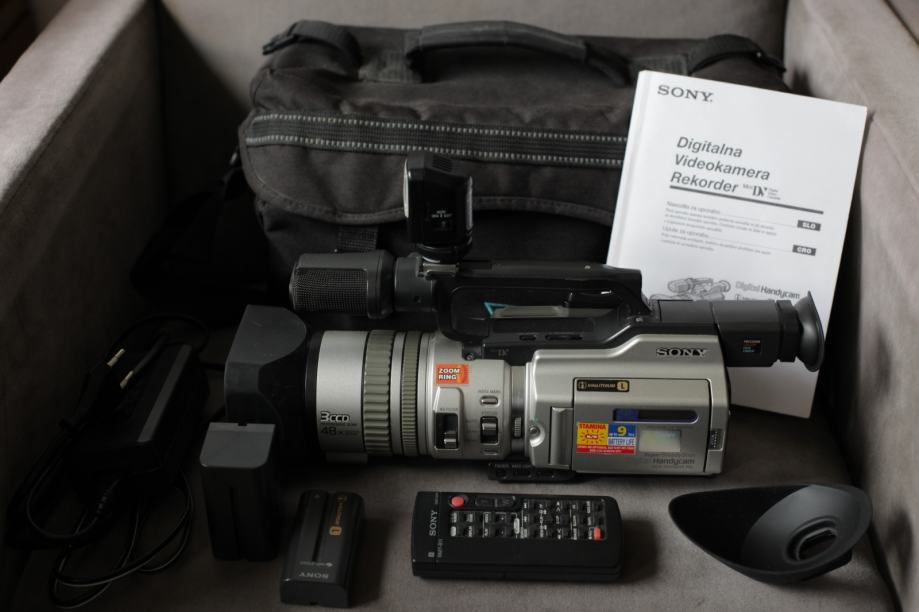 Sony DCR-VX2000V digital video camera recorder