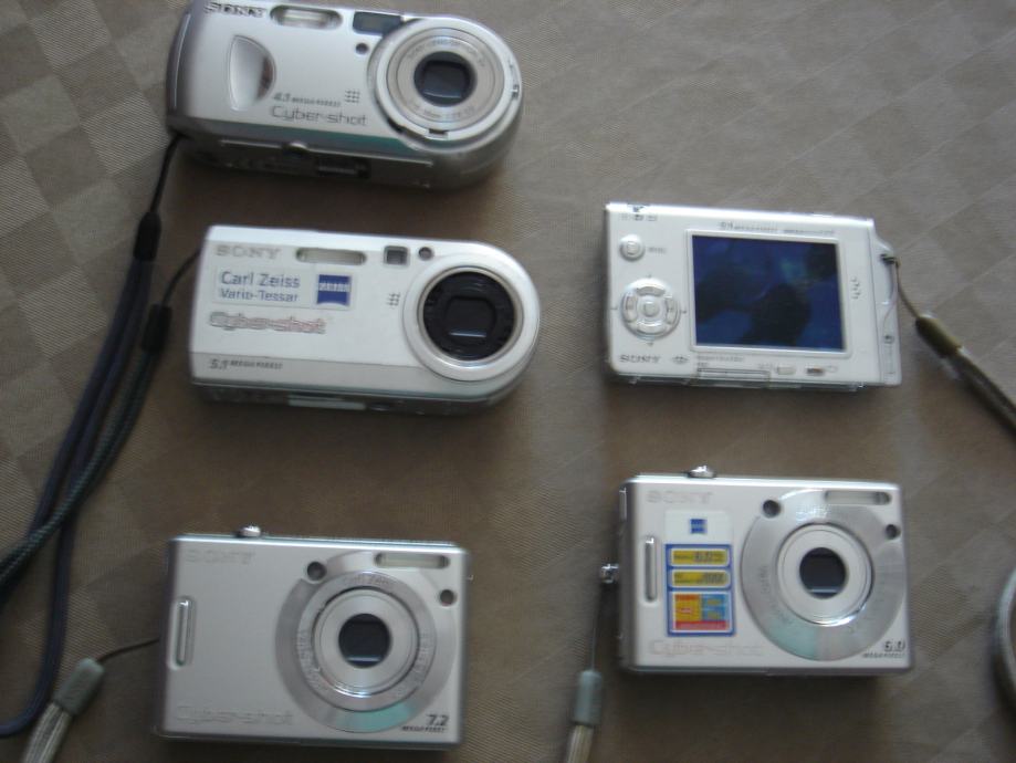 Sony- foto-video camere+punjac baterije+memory stick,vidi slike!
