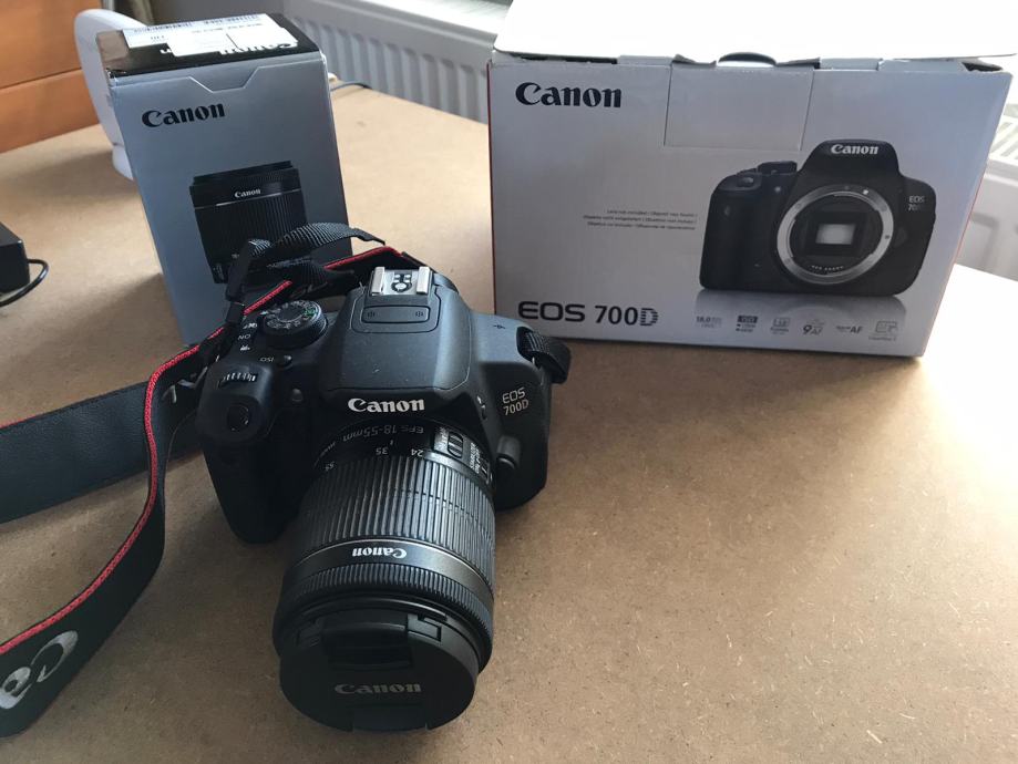 CANON EOS 700 D