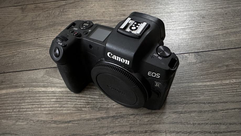 Canon EOS R (mirrorless)