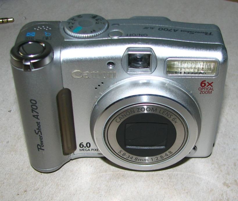 Canon PowerShot A700 (opticki zoom 6x)