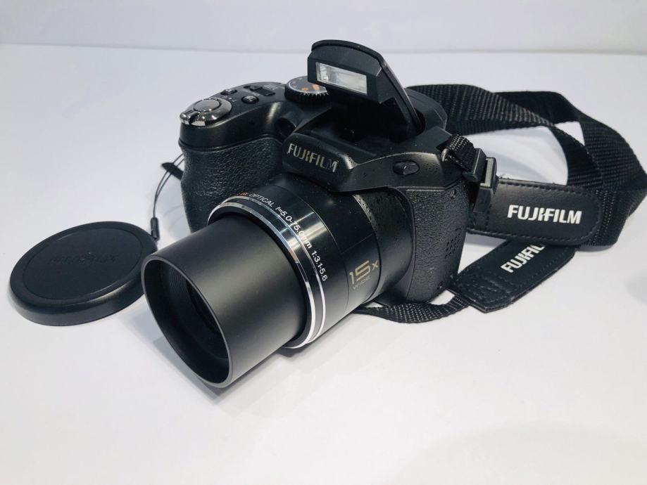 Fujifilm FinePix S1600,zoom15x