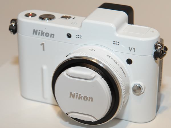 NIKON 1V1 bijeli - KIT