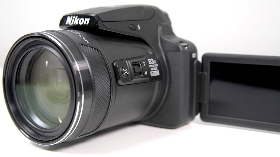 NIKON COOLPIX P 900
