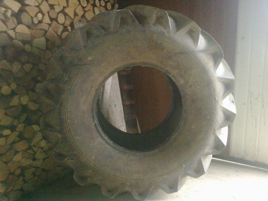 Guma 23.1 26 za kombajn DUNLOP