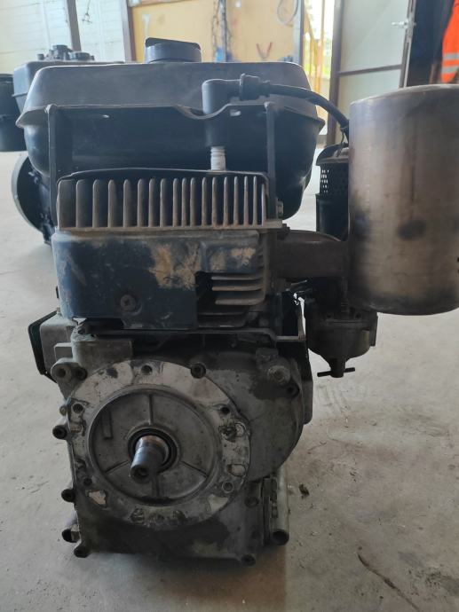 Lombardini 75 353cc i Intermotor im 300 300cc