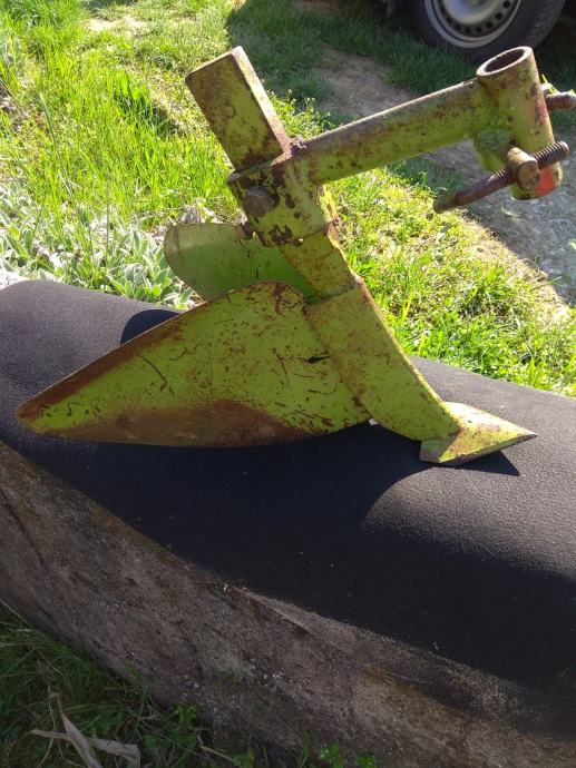 Povoljno plug za IMT 506