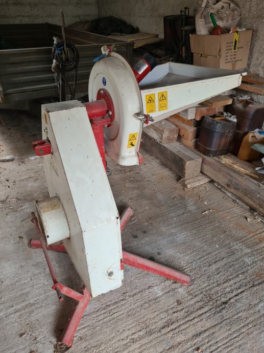 Mlin za kukuruz na traktorski (kardanski) pogon - Ceccato Olindo M6