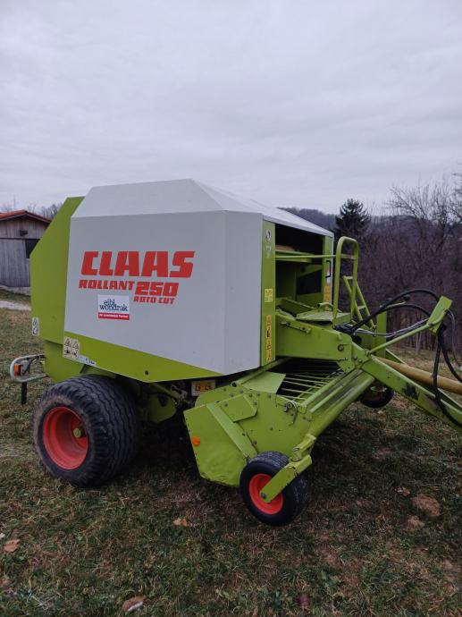rolo balirka Claas rolland 250