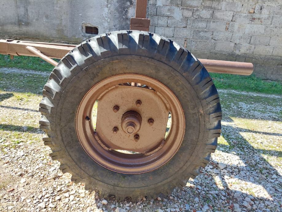 KOLA ZA TRAKTOR