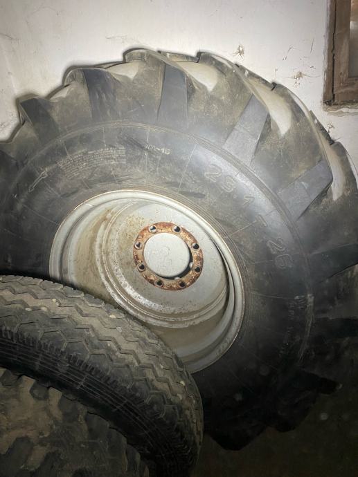 Felga i guma 23.1 26