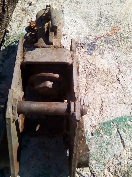 Kuka tufer za ursusa