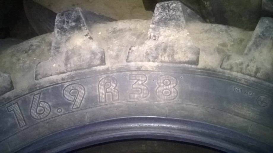 Traktorske gume 16.9r24,14.9,16.9r39