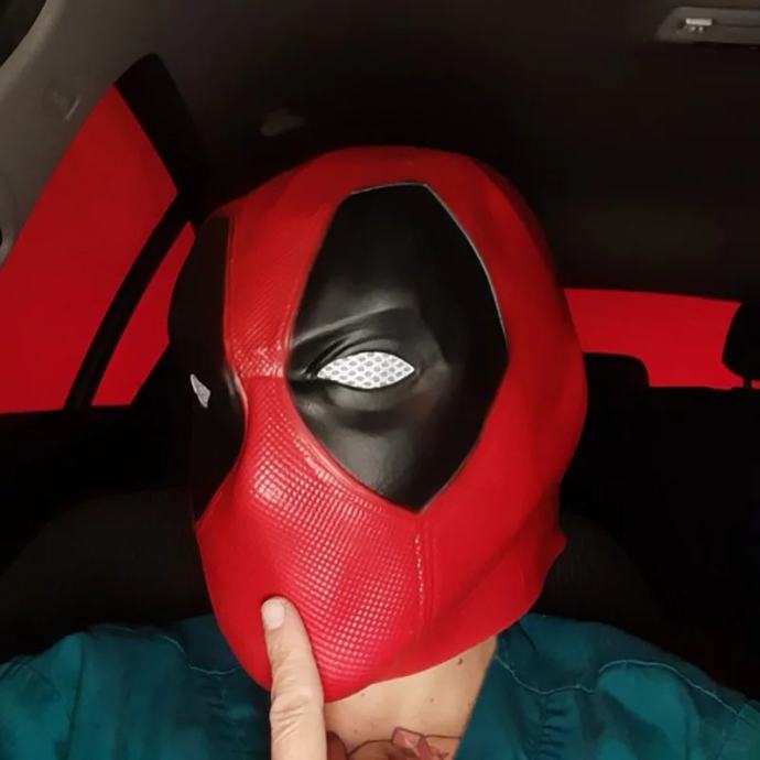 Deadpool maska