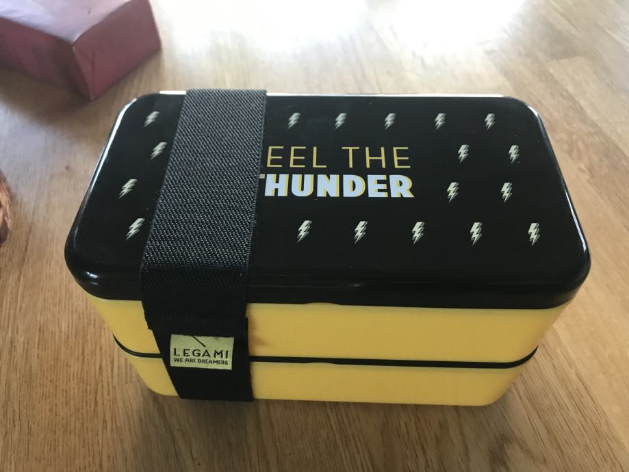 Prodajem posudu za nošenje gableca lunchbox Legami