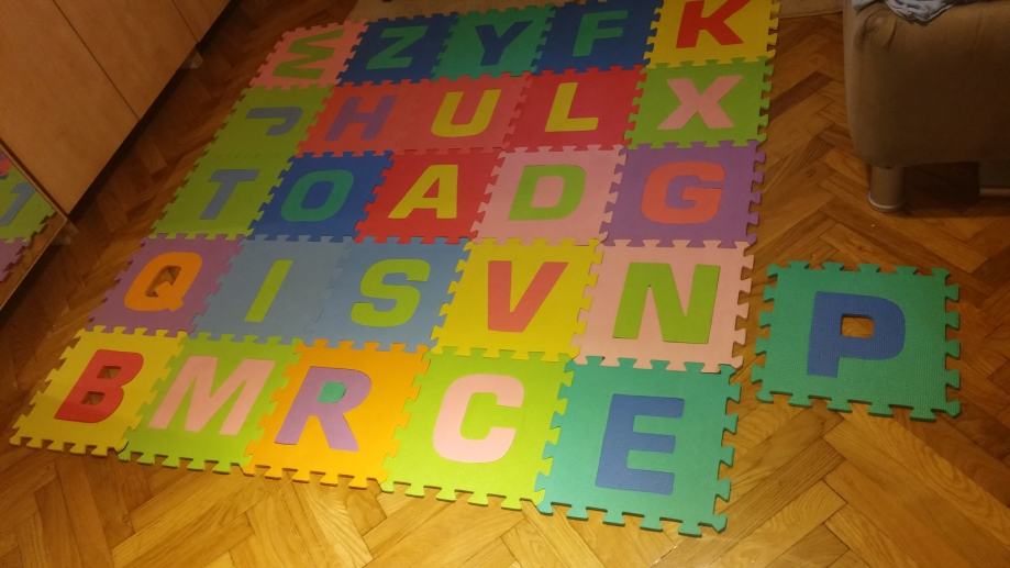 Puzzle za pod / podloga za igranje