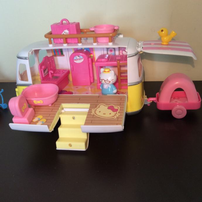HELLO KITTY Camper Van set + dodatna kućica i figure