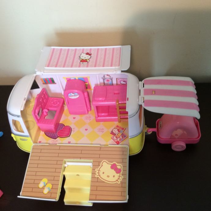 HELLO KITTY Camper Van set + dodatna kućica i figure